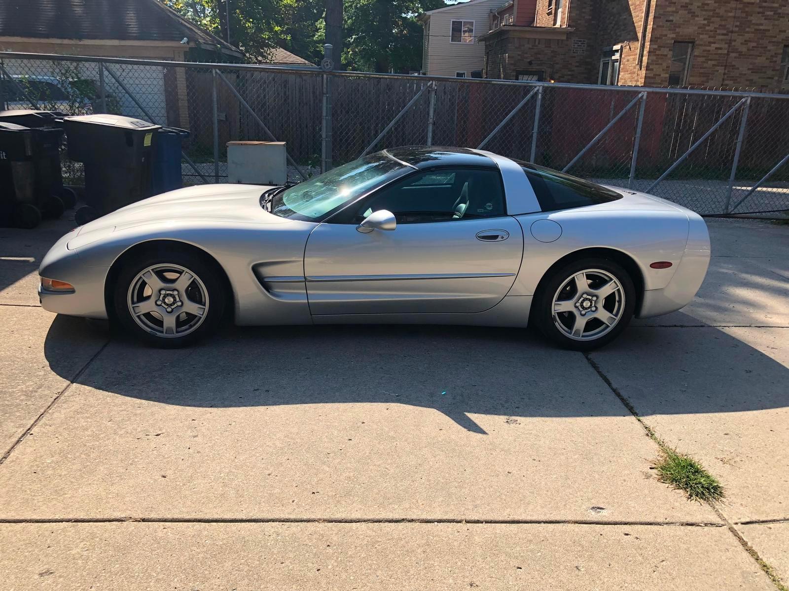 Corvette Stingray 1999